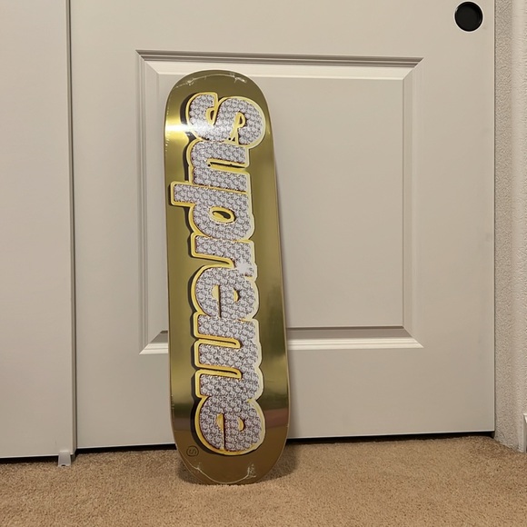 Supreme | Accessories | New Supreme Bling Box Logo Skateboard Deck Ss22 ...